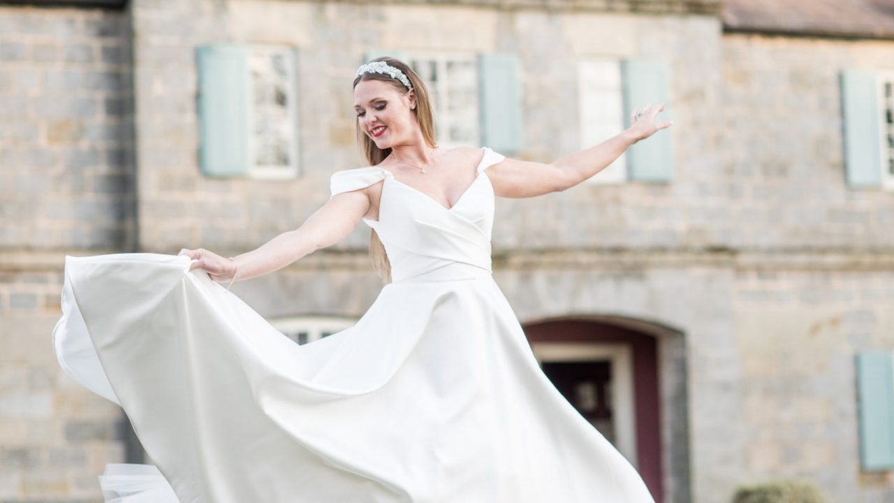 Contact - Claire Alexandra